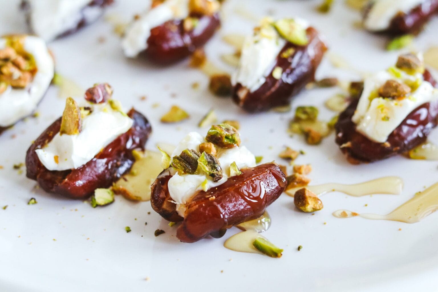 No-bake Dates - Sioux Honey Association Co-Op